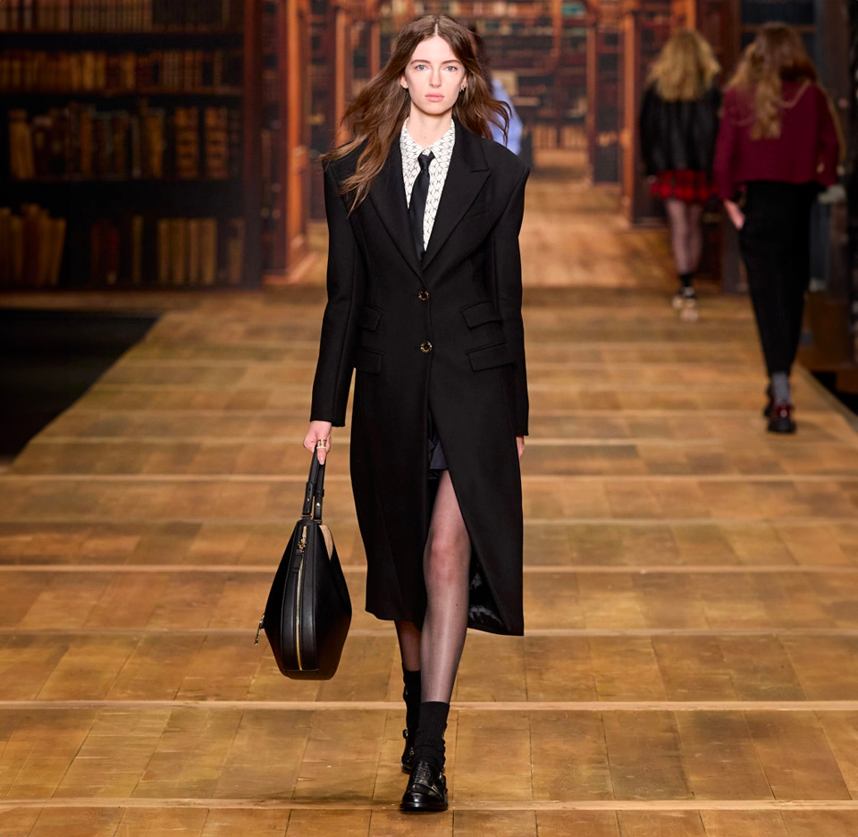 Elisabetta Franchi - Россия - Официальный сайт